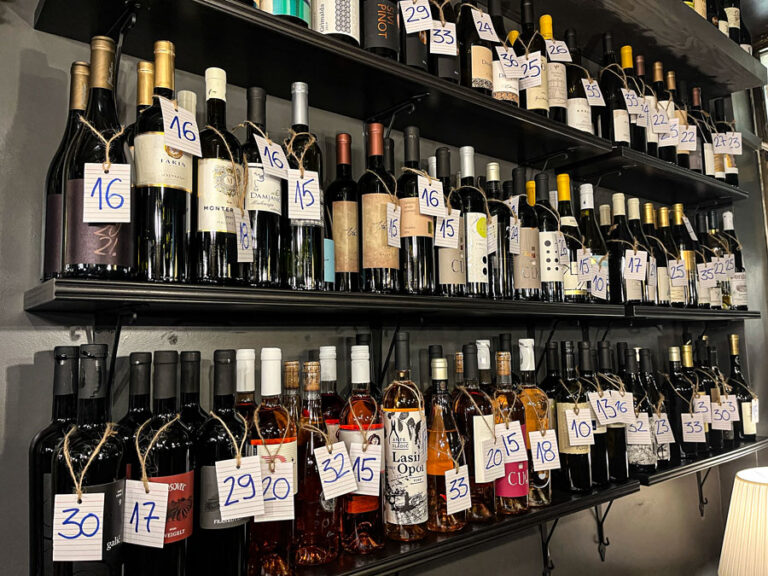 Nedavno otvoreni FinoVino vinski bar je apsolutno najbolje mjesto za ...