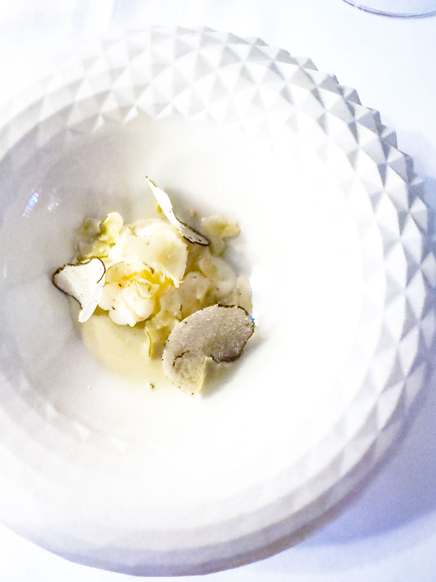 Odlična novogodišnja večera sa škampima, jastogom i tartufima u Plavom ...